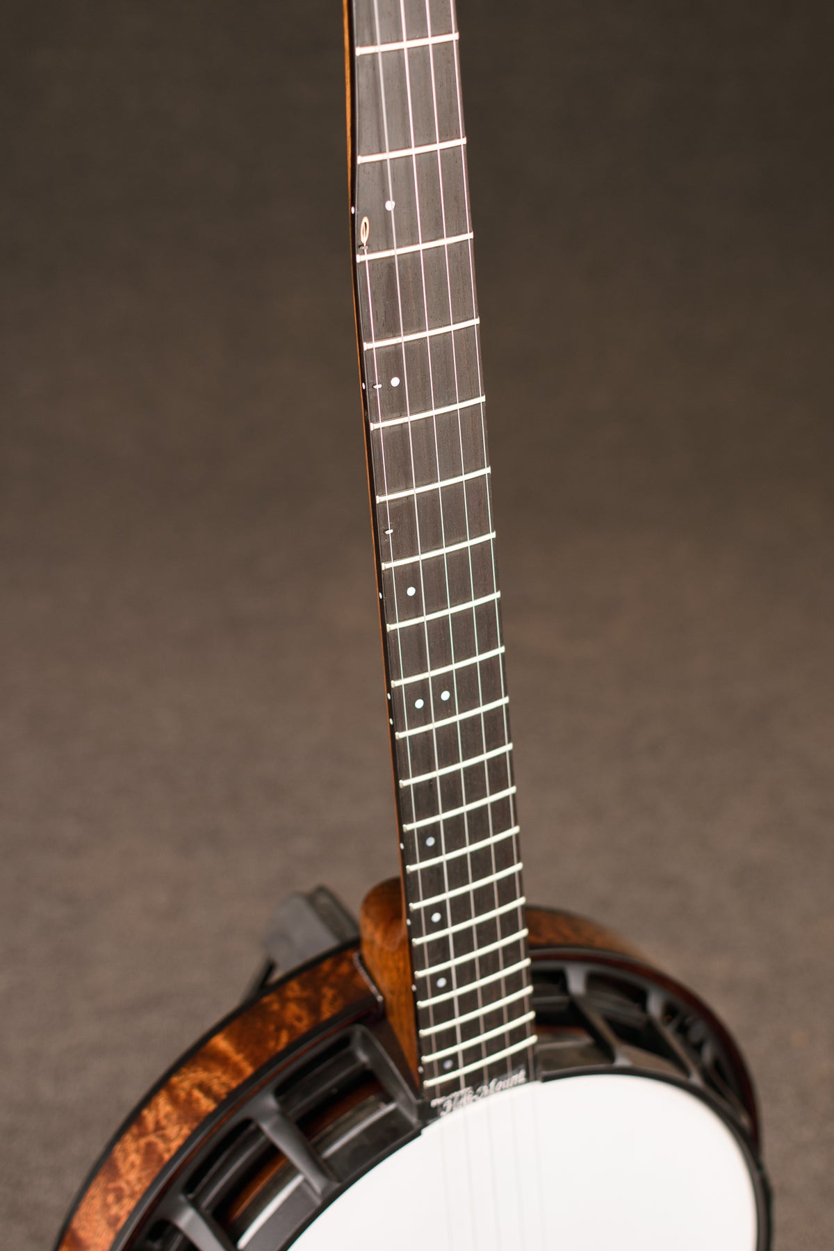 Nechville Mahogany Phantom Banjo w/ Quilted Mahogany Resonator Bluegra