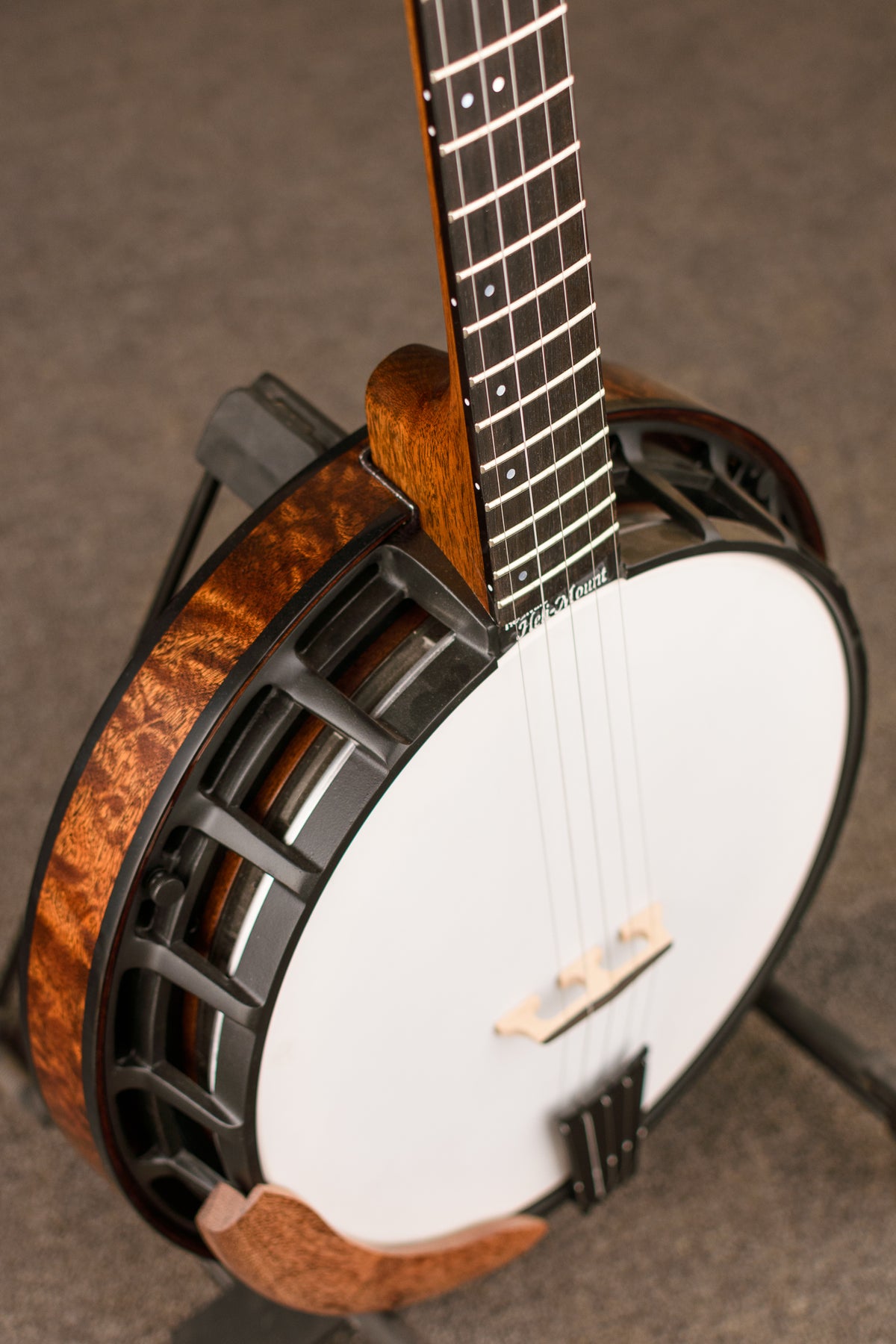 Nechville Mahogany Phantom Banjo w/ Quilted Mahogany Resonator Bluegra