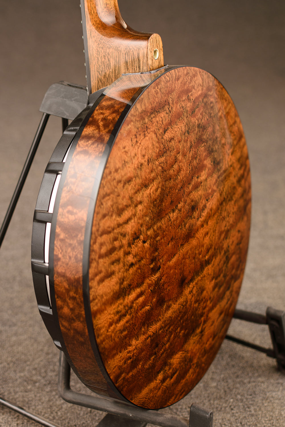 Nechville Mahogany Phantom Banjo w/ Quilted Mahogany Resonator Bluegra
